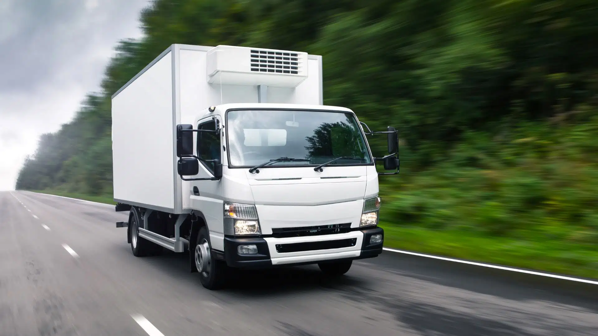 5 Ide Modifikasi Mobil Box | AstraOtoshop.com