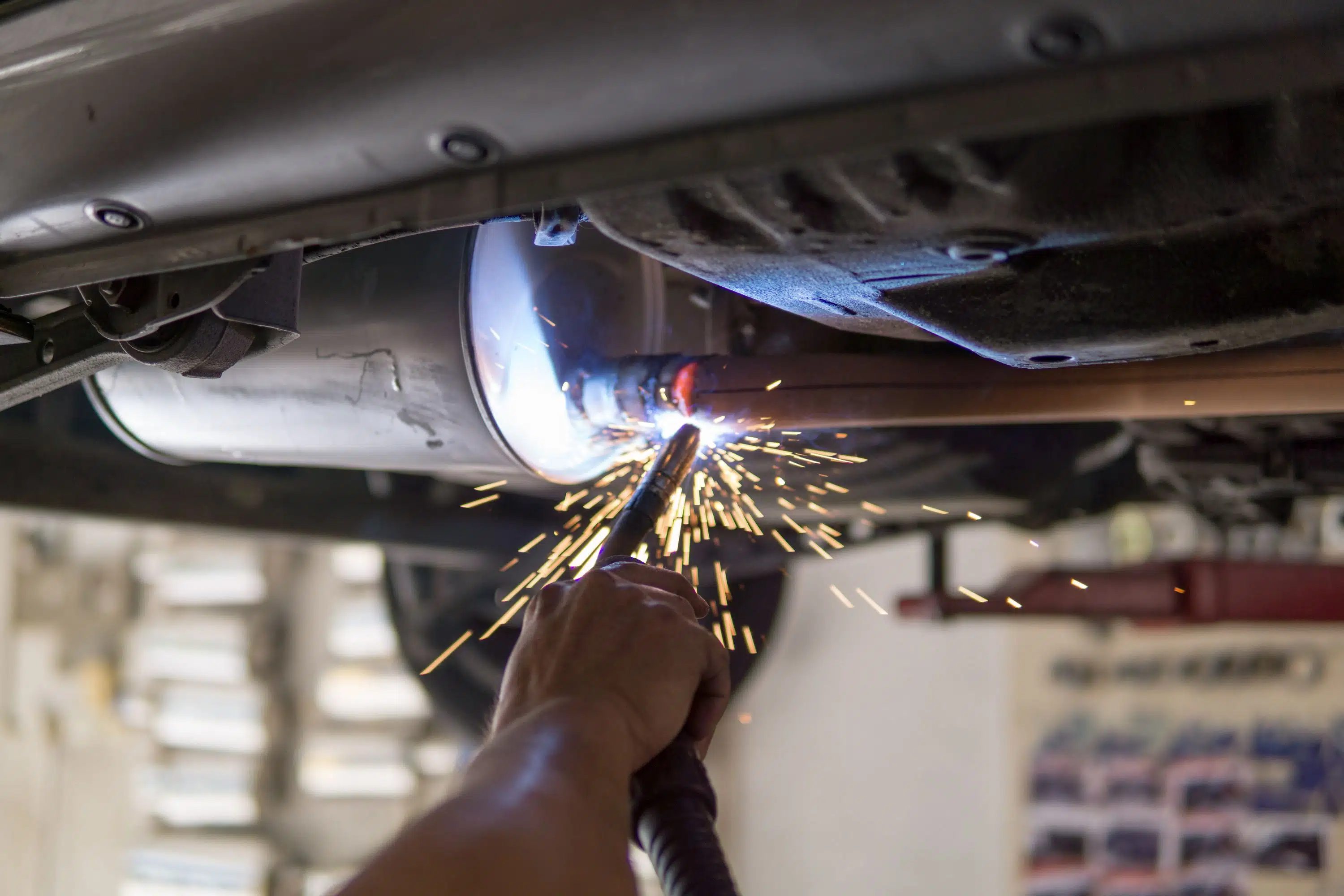 Mengenal Bengkel Las Mobil untuk Las Ketok dan Body Repair ...