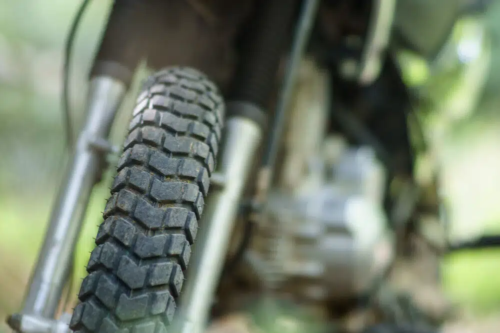 Tips Cara Merawat Ban Motor Trail Agar Terus Berkualitas Oke ...