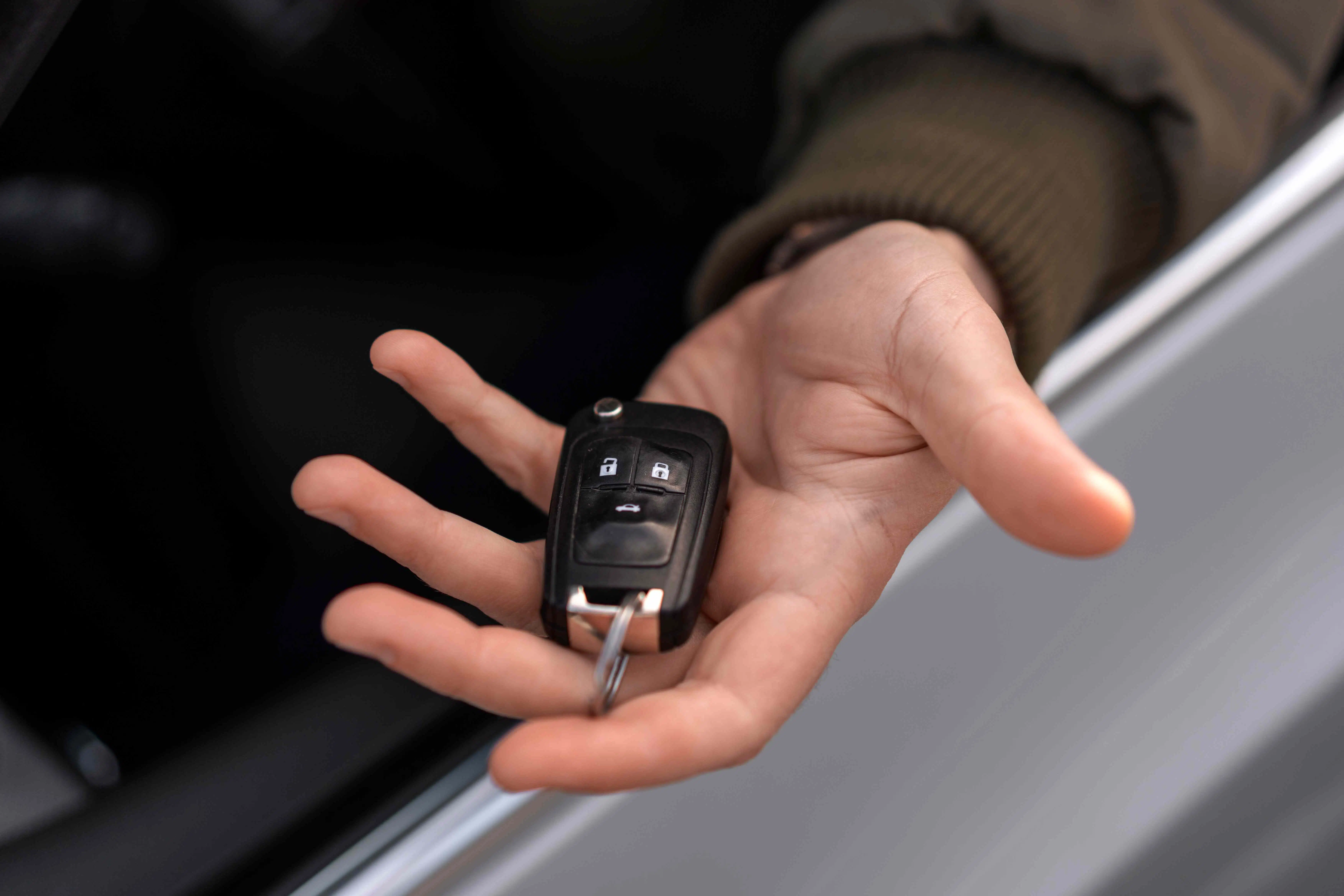 Remote Mobil Tidak Berfungsi? Kenali 5 Penyebab Remote Mobil Lemah dan ...