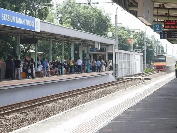 Stasiun Tanah Tinggi: Jadwal KRL, Rute, dan Area Sekitarnya ...